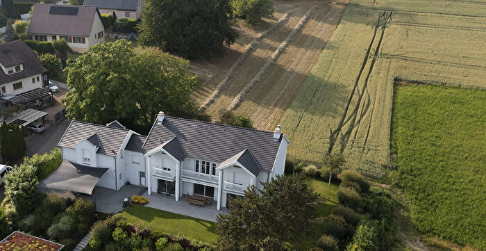 Maison à vendre - Zimmersheim - 8 pièces - 5 chambres