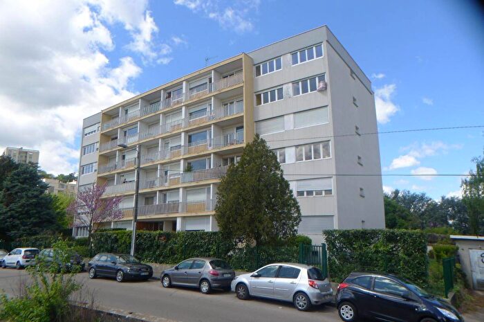 Appartement à louer - Bussiere, Oullins