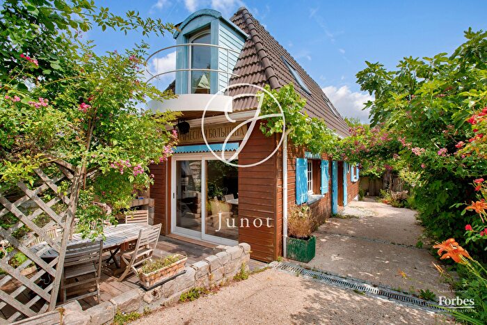 Maison 5 pièces à Rueil-Malmaison, Richelieu, Chataigneraie, à vendre