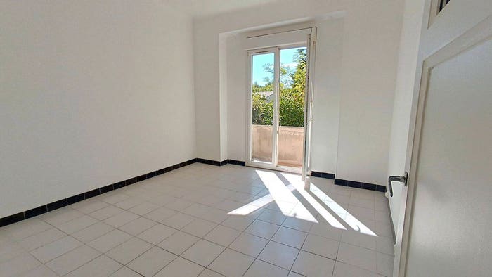 Appartement 3 pièces à Marseille 4ème arrondissement, à louer