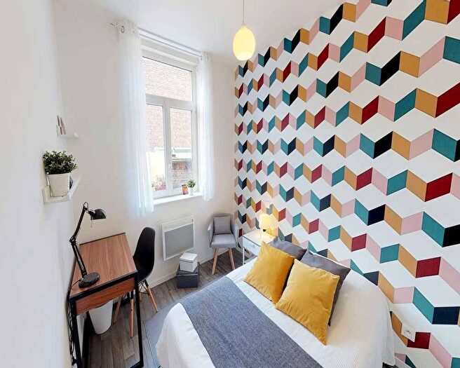 Appartement à louer - Moulins, Lille - 4 pièces - 5 chambres