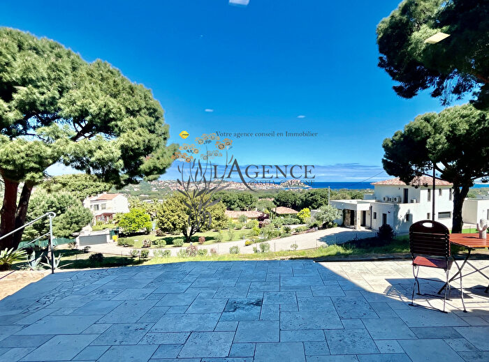 Maison à vendre - Calvi - 5 pièces - 4 chambres