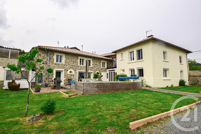 Maison à vendre - Poule-les-Écharmeaux - 6 pièces - 4 chambres