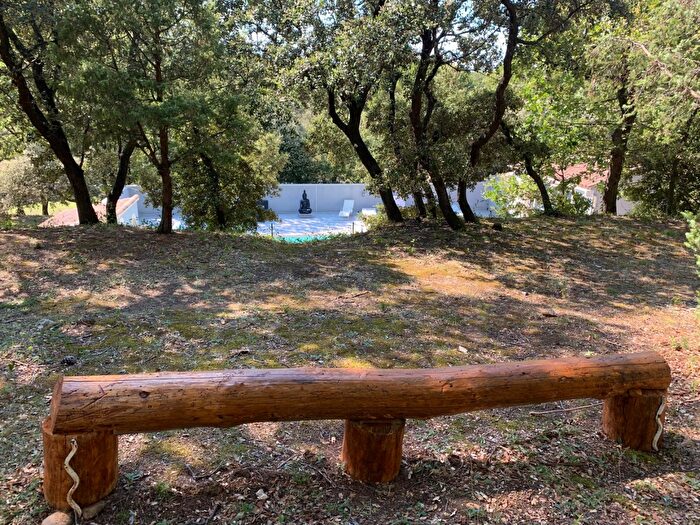 Maison à vendre - Pujaut - 6 pièces - 3 chambres