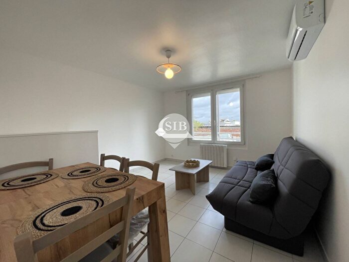 Maison à louer - Le Plateau, Vitry-sur-Seine - 2 pièces - 1 chambre