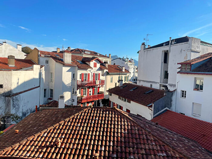 Appartement à vendre - Saint-Jean-de-Luz, Centre-ville - 2 pièces - 1 chambre