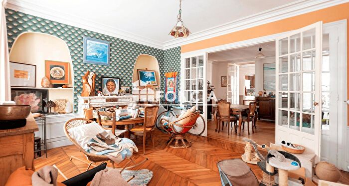 Appartement à vendre - Étampes, Centre-Ville - 4 pièces - 2 chambres