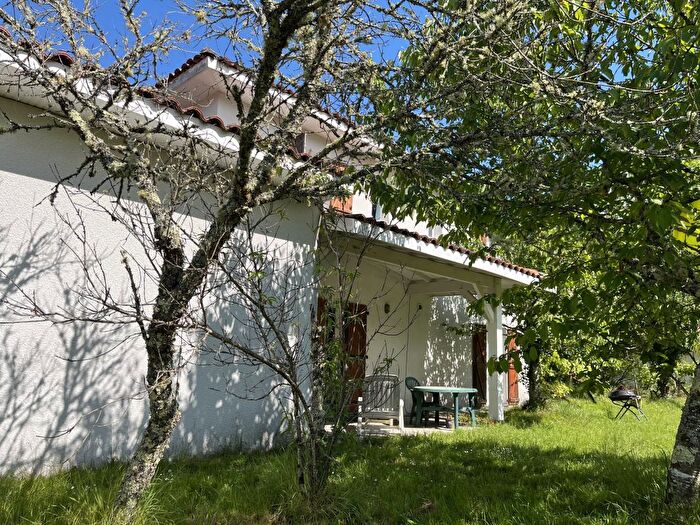 Maison à vendre - Avensan - 5 pièces - 4 chambres