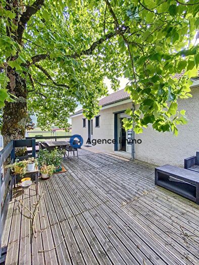 Maison 7 pièces à vendre à Savigné-sur-Lathan