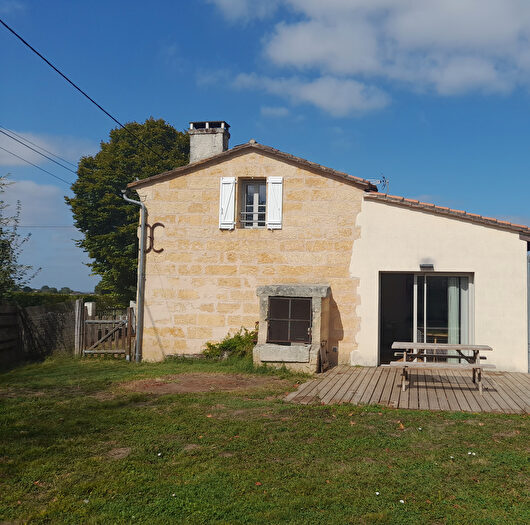 Saint-Émilion : Maison 4 pièces à louer