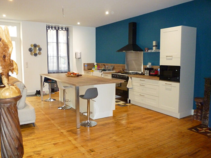 Maison à vendre - Fumel - 4 pièces - 3 chambres