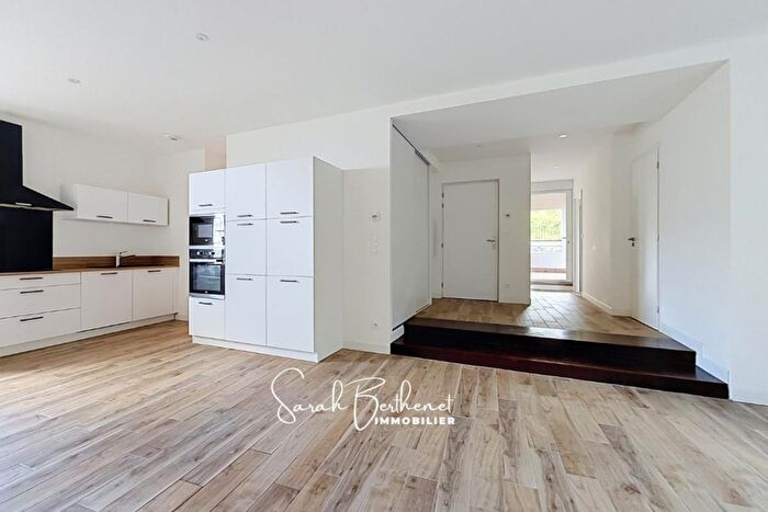 Appartement 3 pièces à Saint-Sorlin, à vendre