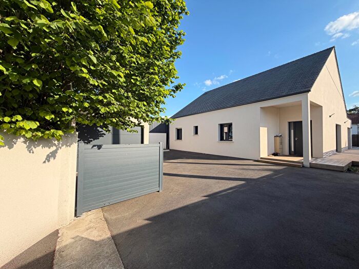 Maison à vendre - Châteaubriant, Centre-ville, Gare - 6 pièces - 4 chambres
