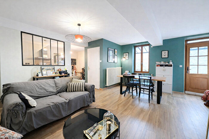 Appartement à louer - Morey-Saint-Denis - 3 pièces - 2 chambres