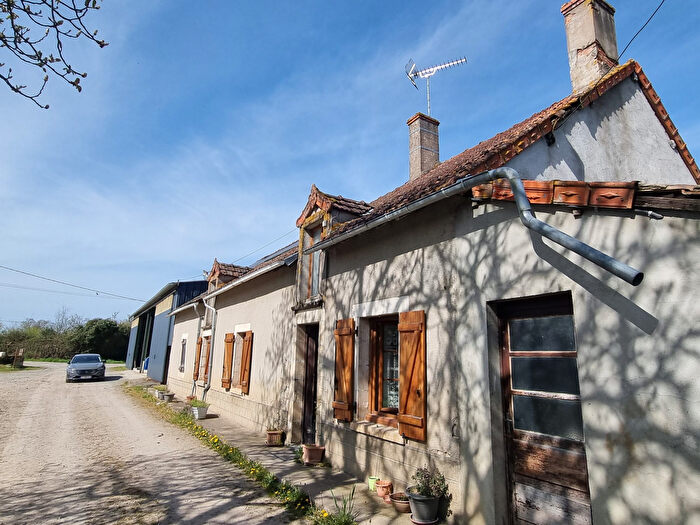 Maison à vendre - La Berthenoux - 5 pièces - 4 chambres