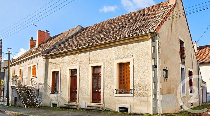 Maison à vendre - Montluçon, Croix Blanche, Diénat - 5 pièces - 3 chambres