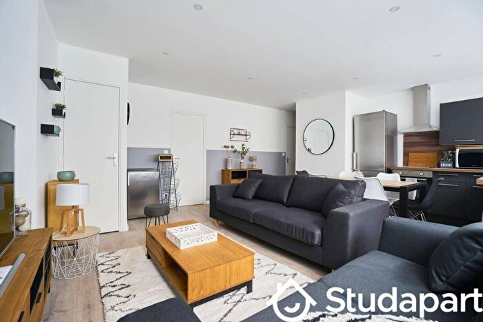 Appartement à louer - Centre, Lille - 1 pièce - 4 chambres