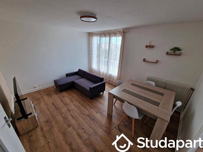 Appartement à louer - Chartreux, Troyes - 1 pièce - 3 chambres