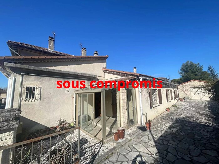 Maison à vendre - Salindres - 4 pièces - 3 chambres