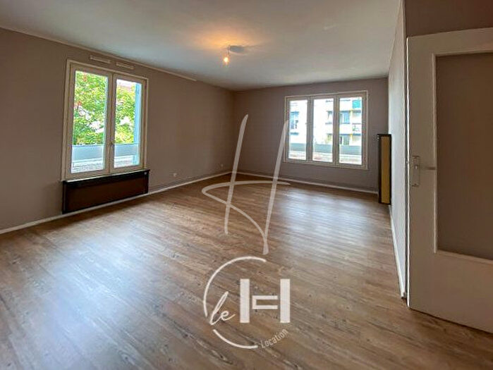 Appartement à louer - Montigny-lès-Metz, Centre-ville, Botanique - 4 pièces - 3 chambres