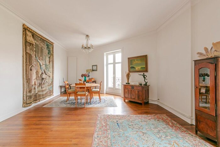 Nantes, Hauts-Pavés, Saint-Pasquier, Saint-Félix, Université : Appartement 5 pièces à vendre