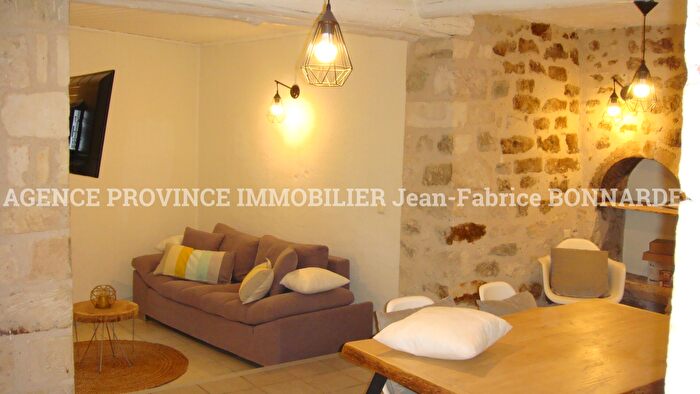 Appartement à louer - Saint-Restitut - 4 pièces - 3 chambres