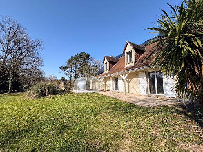 Maison à vendre - Azay-sur-Cher - 9 pièces - 5 chambres