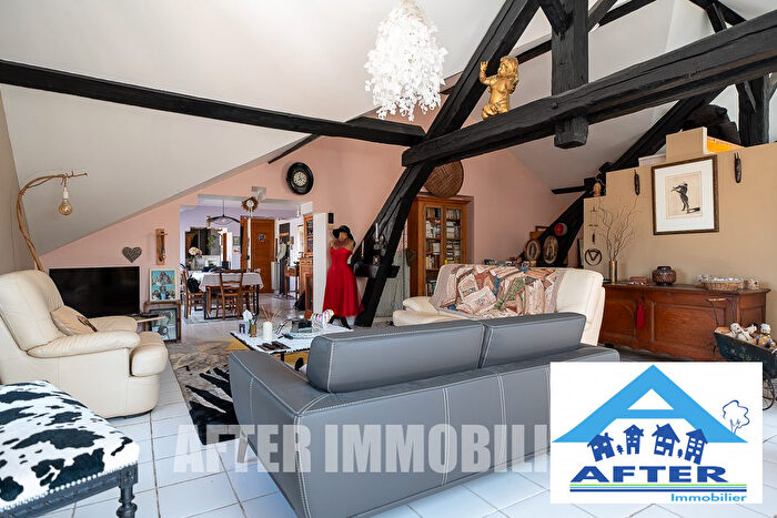 Appartement à vendre - Saint-Dié-des-Vosges - 5 pièces - 3 chambres