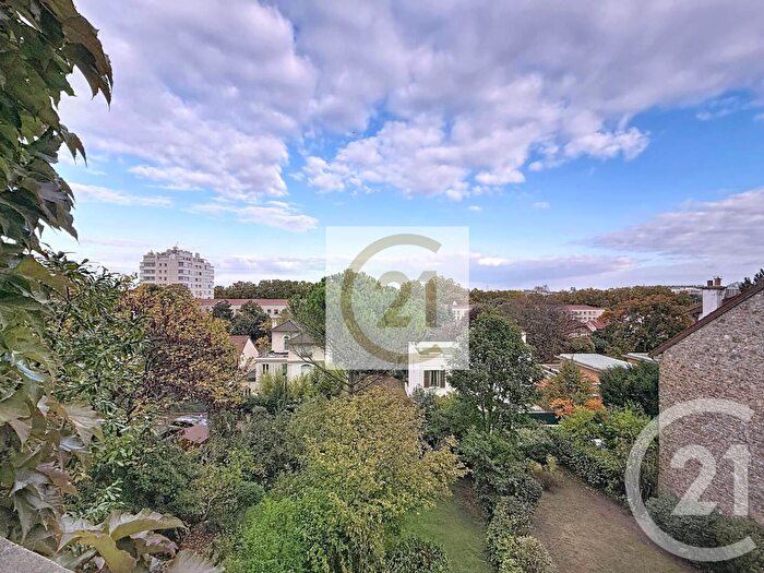 Maison à louer - St Cloud - 6 pièces - 3 chambres