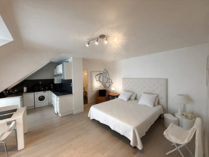 Appartement 1 pièce à louer - Rodez, Centre historique, Vieux-Rodez