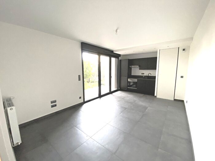 Noisy-le-Grand, Est : Appartement 2 pièces à louer