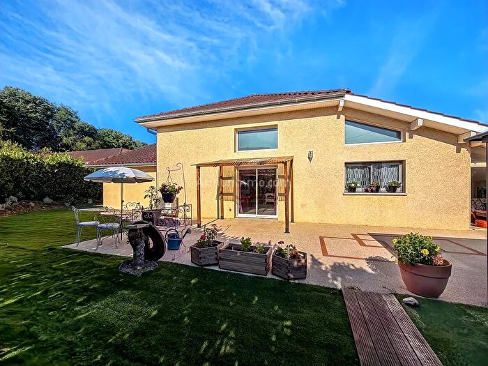 Morestel : Maison 6 pièces à vendre