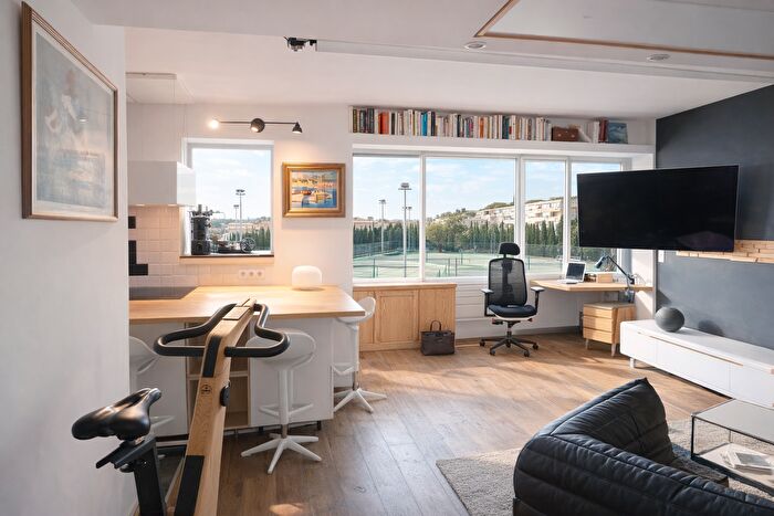 Appartement à vendre - Six-Fours-les-Plages, Les Lones, Bucarin, Fort, Les Playes - 2 pièces - 1 chambre