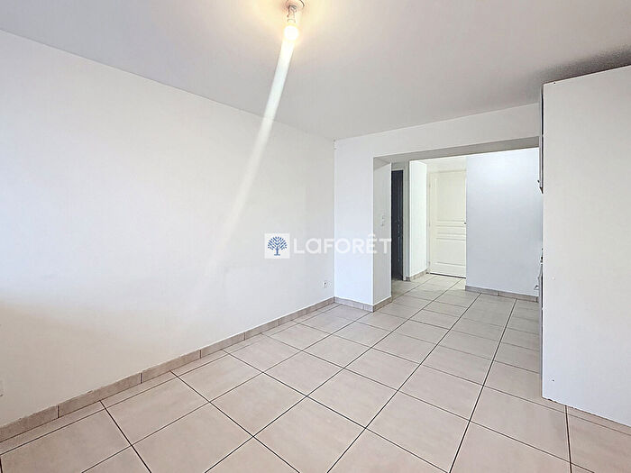 Appartement à louer - Perpignan, Saint-Martin - 2 pièces - 1 chambre