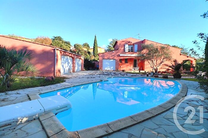 Maison à vendre - Saint-Raphaël, Veyssières - 5 pièces - 4 chambres