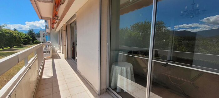 Appartement à louer - Meylan, Ayguinards, Plaine Fleurie - 4 pièces - 3 chambres