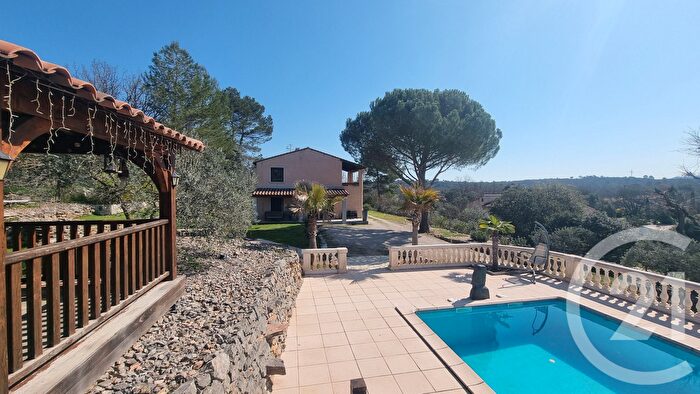 Maison à vendre - Saint-Maximin-la-Sainte-Baume, Vérane - 6 pièces - 5 chambres