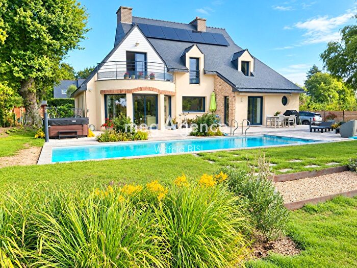 Maison 9 pièces à Ploeren, à vendre