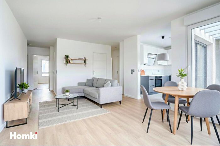 Appartement à vendre - Saint-Cyr-lécole, Centre-ville - 4 pièces - 3 chambres