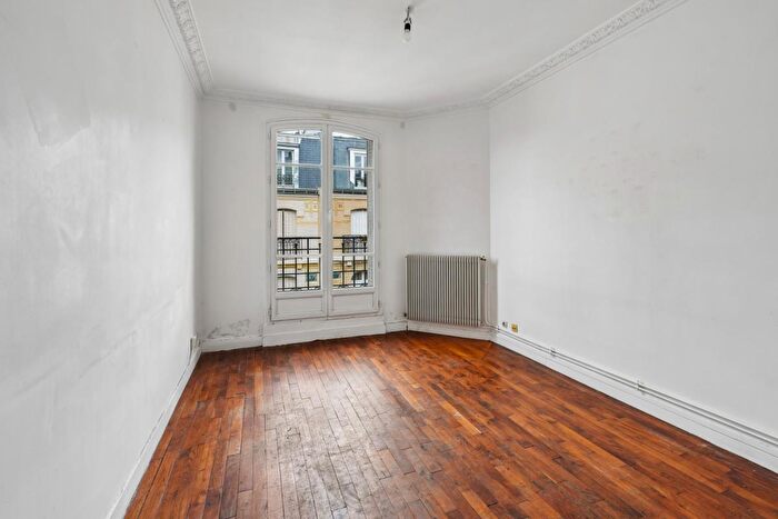 Appartement 3 pièces à vendre - Clichy, République, Victor Hugo