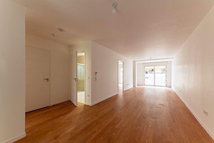 Appartement à louer - Saint-Denis, Pleyel - 5 pièces