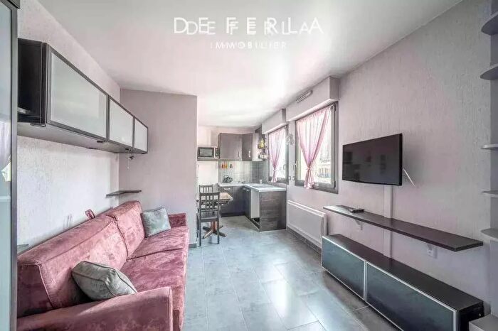 Appartement à louer - Paris e , Georges Brassens - 1 pièce