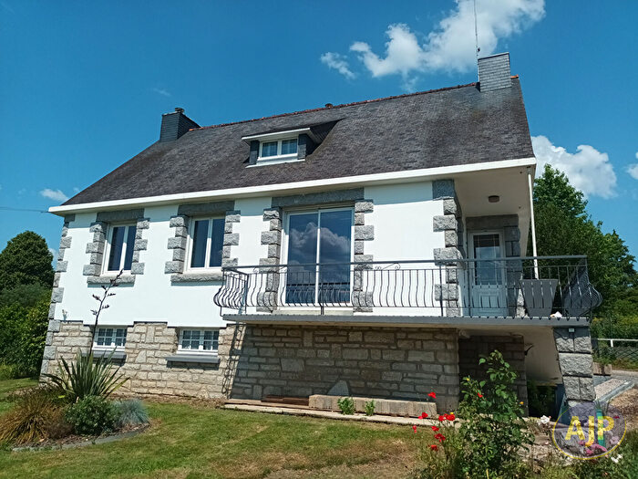 Saint-Laurent-sur-Oust : Maison 4 pièces à vendre