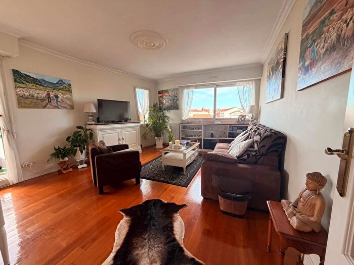 Appartement à vendre - Hendaye, Ville - 3 pièces - 2 chambres