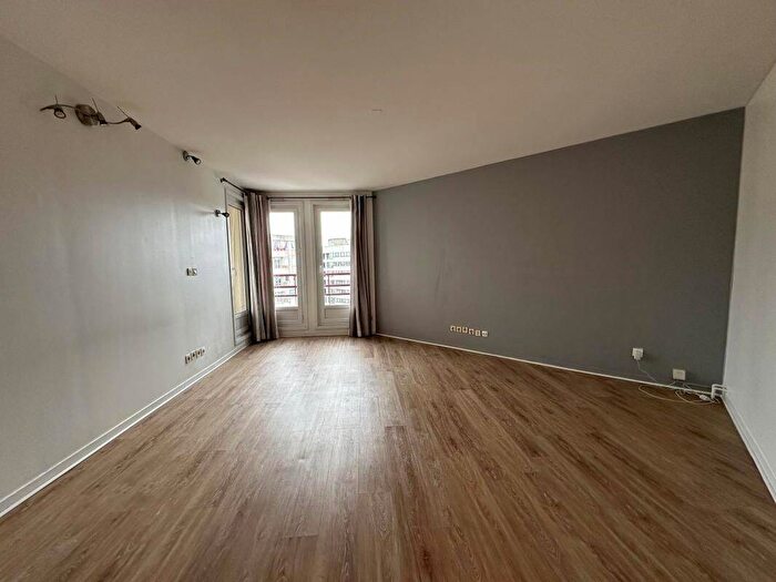 Saint Quentin, Montigny-le-Bretonneux - Appartement 1 pièce à louer
