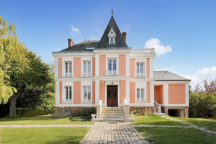 Changis-sur-Marne - Maison 9 pièces à vendre
