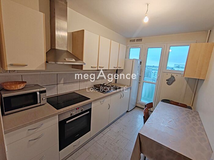 Appartement à vendre - Quartiers Nord-Ouest, Villejean - 4 pièces - 4 chambres