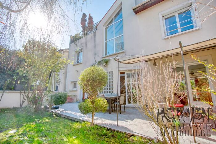 Maison 8 pièces à vendre - Les Lilas, Sentes, Floréal