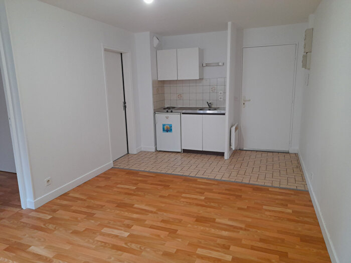 Appartement à louer - Aurillac, Centre-ville - 2 pièces - 1 chambre