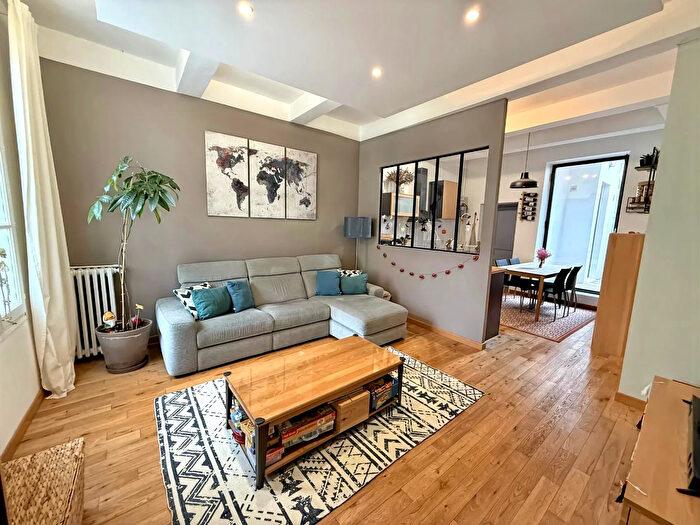 Maison à vendre - Narbonne, Bourg - 4 pièces - 3 chambres